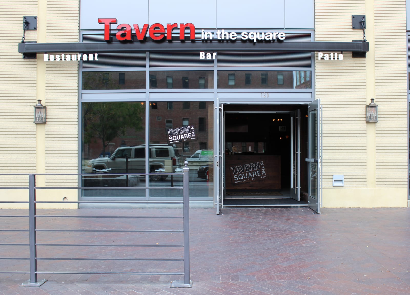 Best Restaurants Near TD Garden (2026) | DineGuides