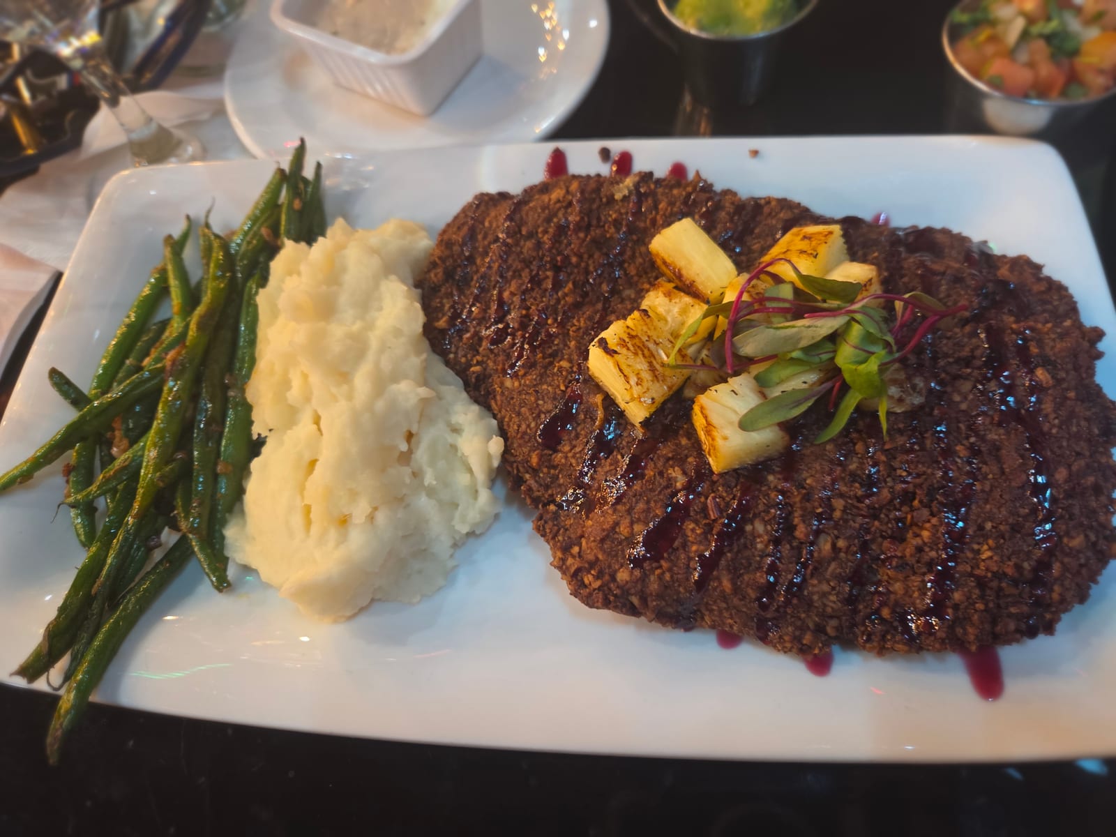 90 Best Happy Hour Spots in Houston (2026) | DineGuides