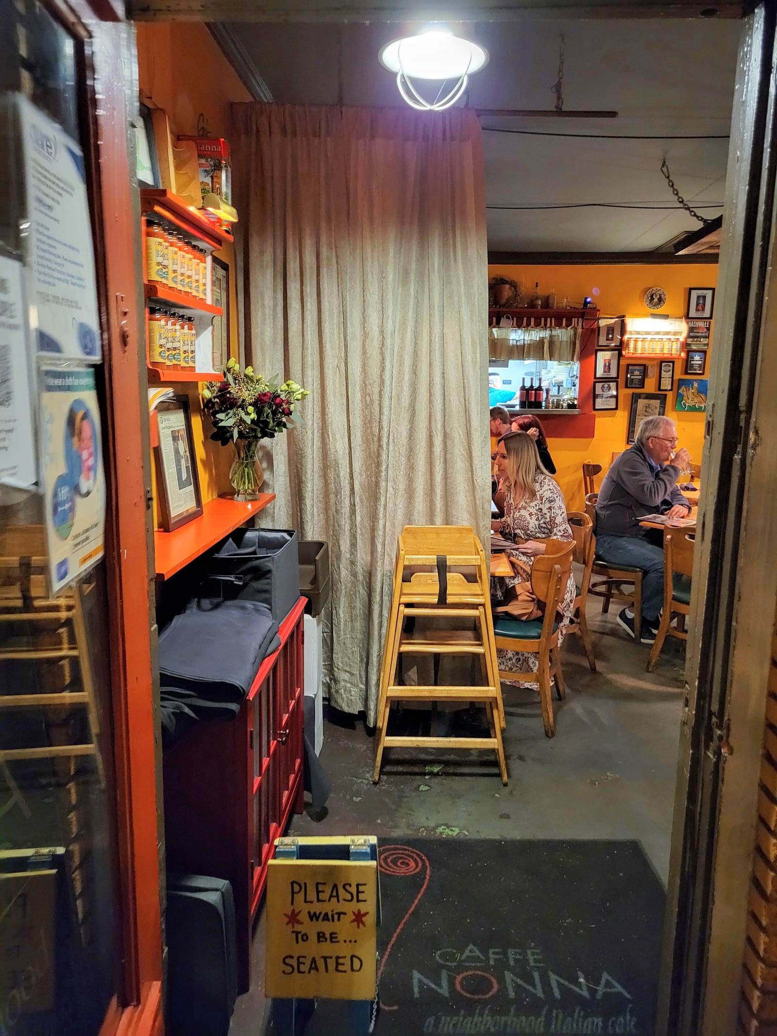 144 Best Happy Hour Spots in Nashville (2026) | DineGuides