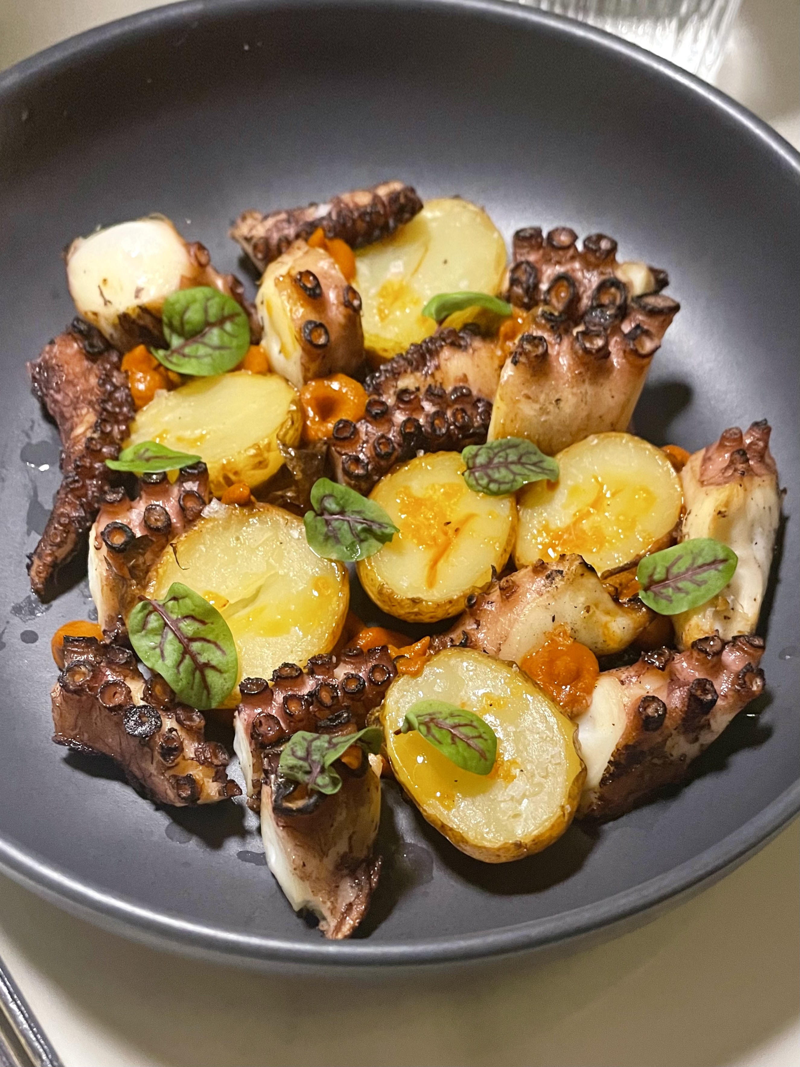 143 Best Happy Hour Spots in Toronto (2026) | DineGuides