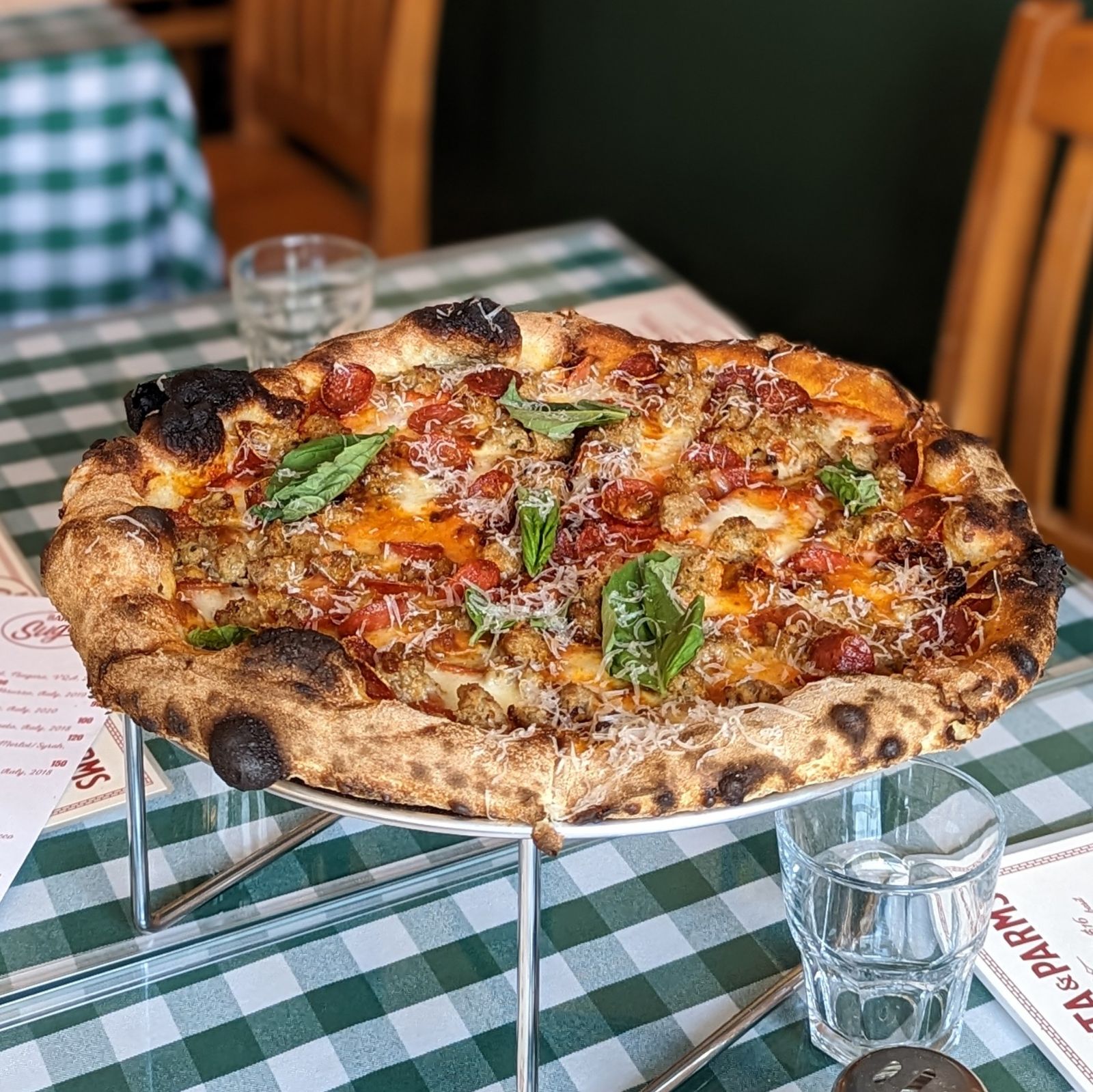 143 Best Happy Hour Spots in Toronto (2026) | DineGuides