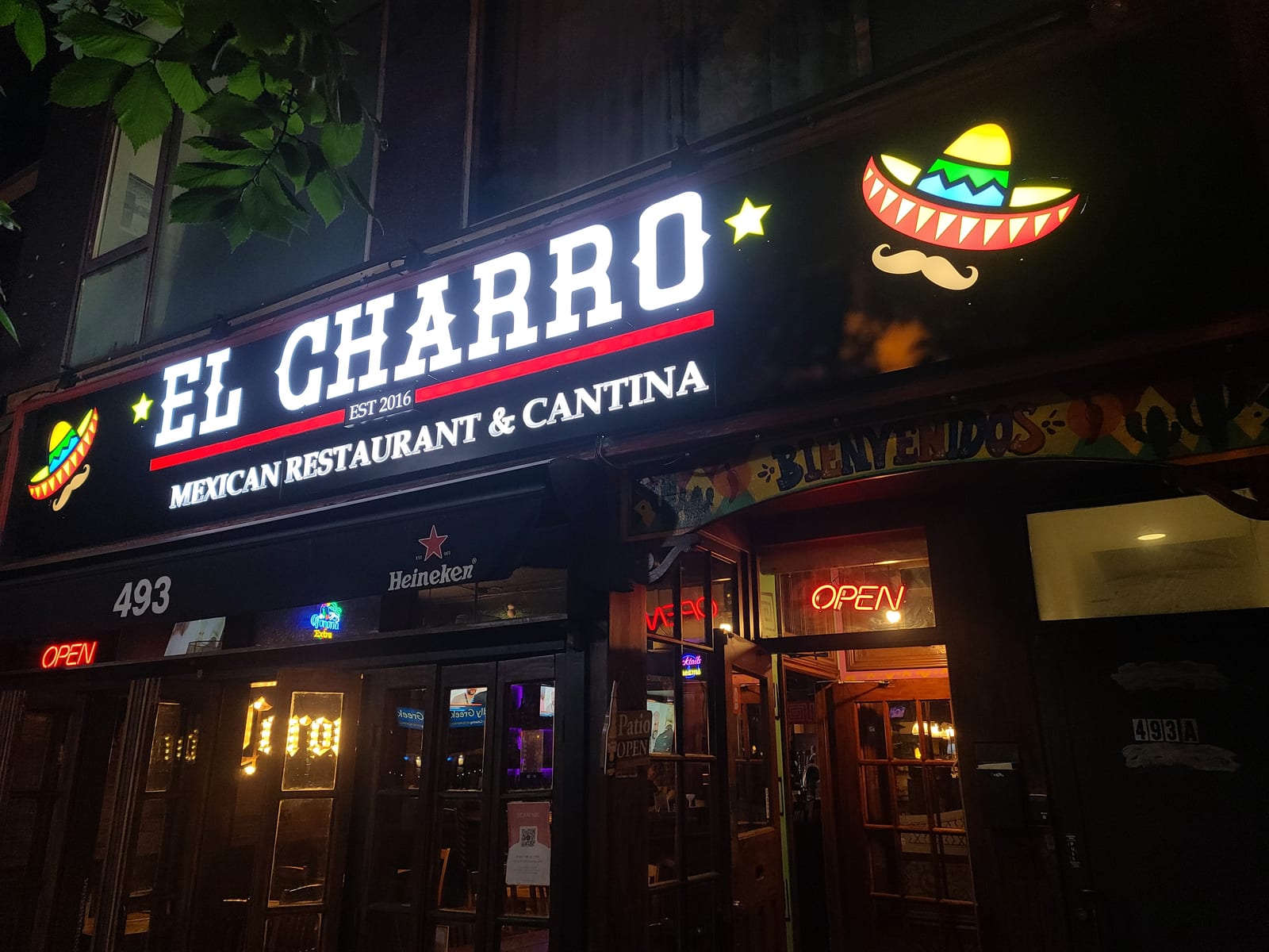 147 Best Happy Hour Spots in Toronto (2026) | DineGuides